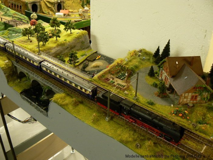 H0 Anlage – Modelleisenbahnclub Herrenberg und Gäu e. V.